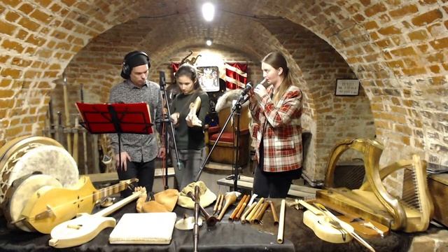 История музыки и музыкальных инструментов. Переход между эпохами Раннего и Высокого Средневековья.