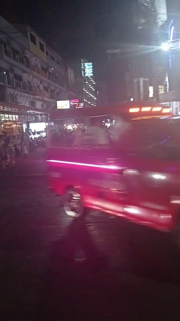 Пхукет вечером- из окна  автобуса