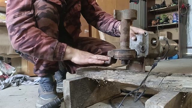 Привод для распашных одностворчатых гаражных ворот своими руками.