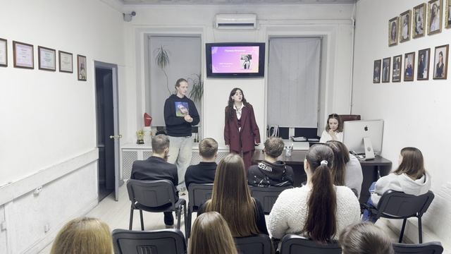 Владислав 19 Лет. 31.455 Рублей за Неделю