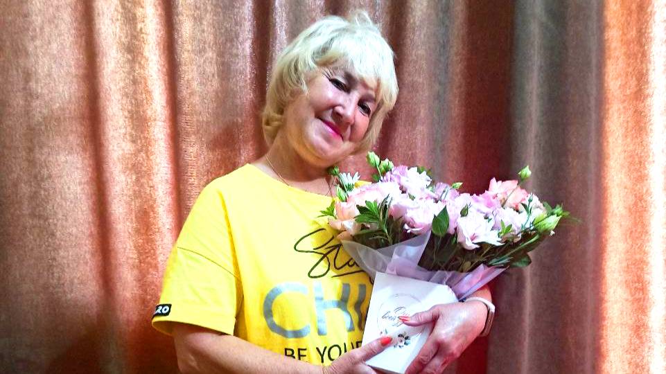 В день рождения в бассейне