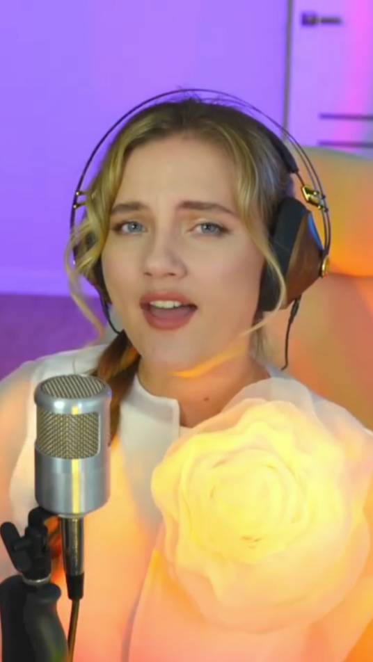 Юлия Щербакова "Над рекою"