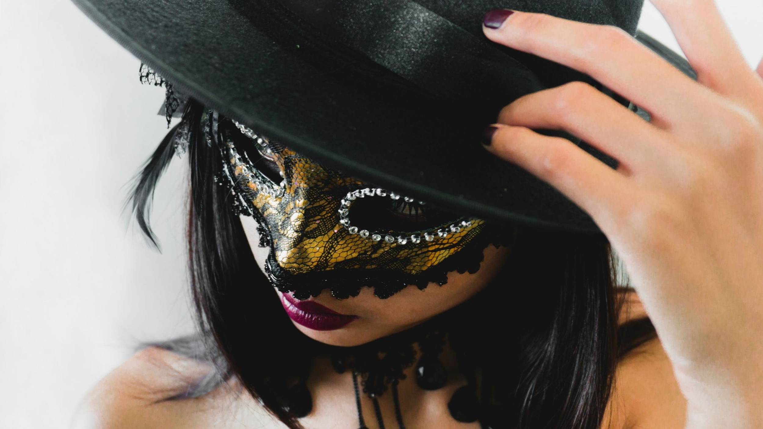 Александр Нужный - Странные люди