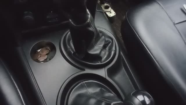 снятие чехла с рычага переключения передач на ниве Шевроле