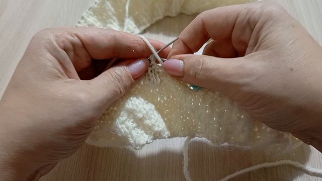 Шарф снуд спицами с диагональным узором