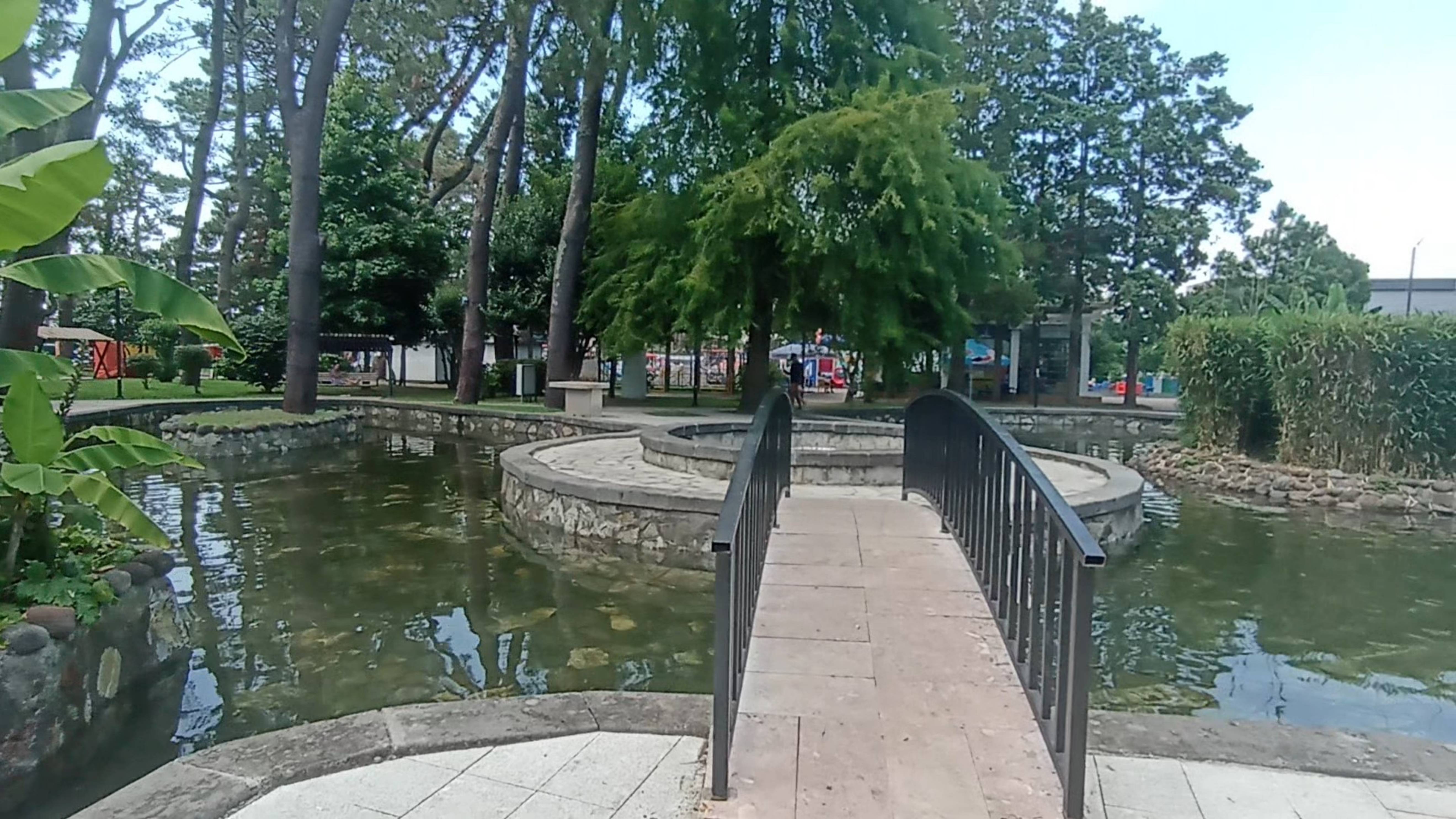 Прогулка по Кобулети (Грузия, Приморский (Центральный) парк Кобулети) 14.07.2025