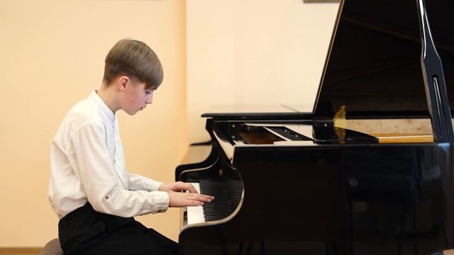 Э. Григ. «Шествие гномов» соч. 54 №3. Исполняет Макар Павленко, г. Ульяновск