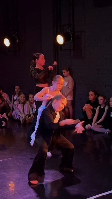 Баттлы Neon dance champ⚡️ #импро #студияаннысеровой