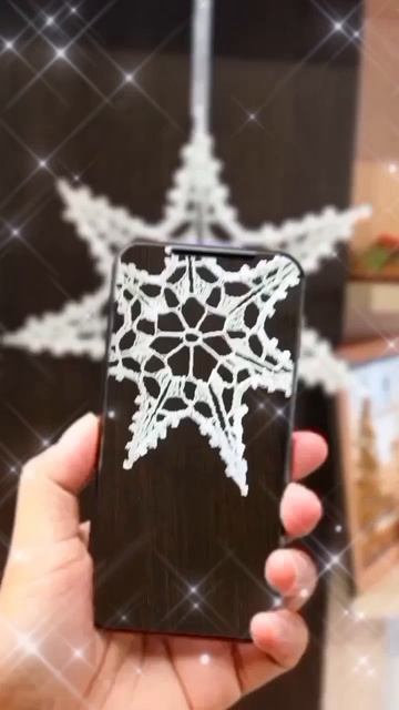 Не просто снежинка, а настоящее произведение искусства! 🎨❄️🌌 #вязанаяснежинка #зимниймодуль #хобби