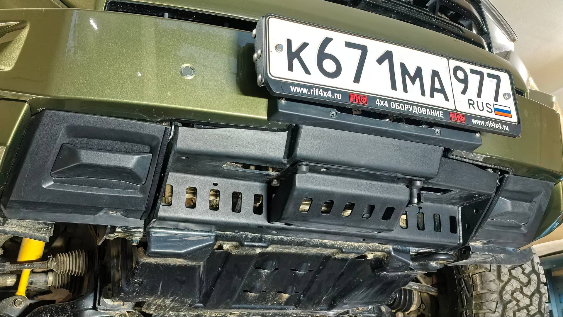 Tank 400: площадка лебёдки РИФ без боковых проушин