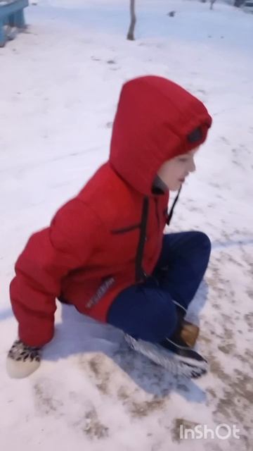 зачем ледянки когда есть брёвна? тупые мемы (1 серия)