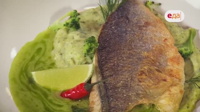 Сибас с зелёным пюре и соусом. Лаймовый чизкейк | Наедине с Мосиным /26