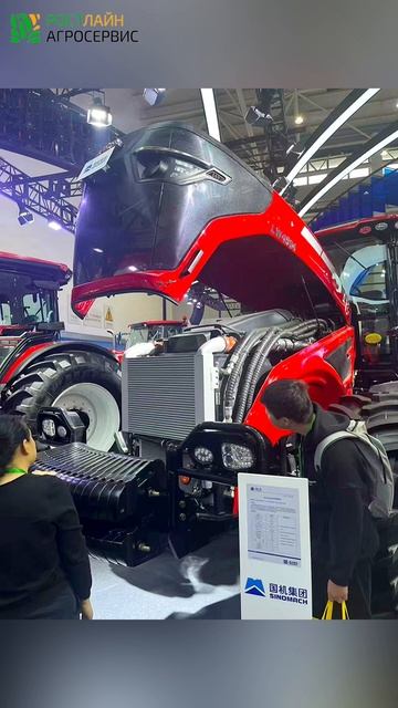 Мощнейший YTO 4504 на выставке в Китае / #shorts