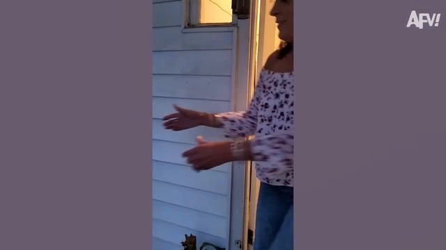 Лучшие розыгрыши на Хэллоуин. Смешные пугающие реакции!