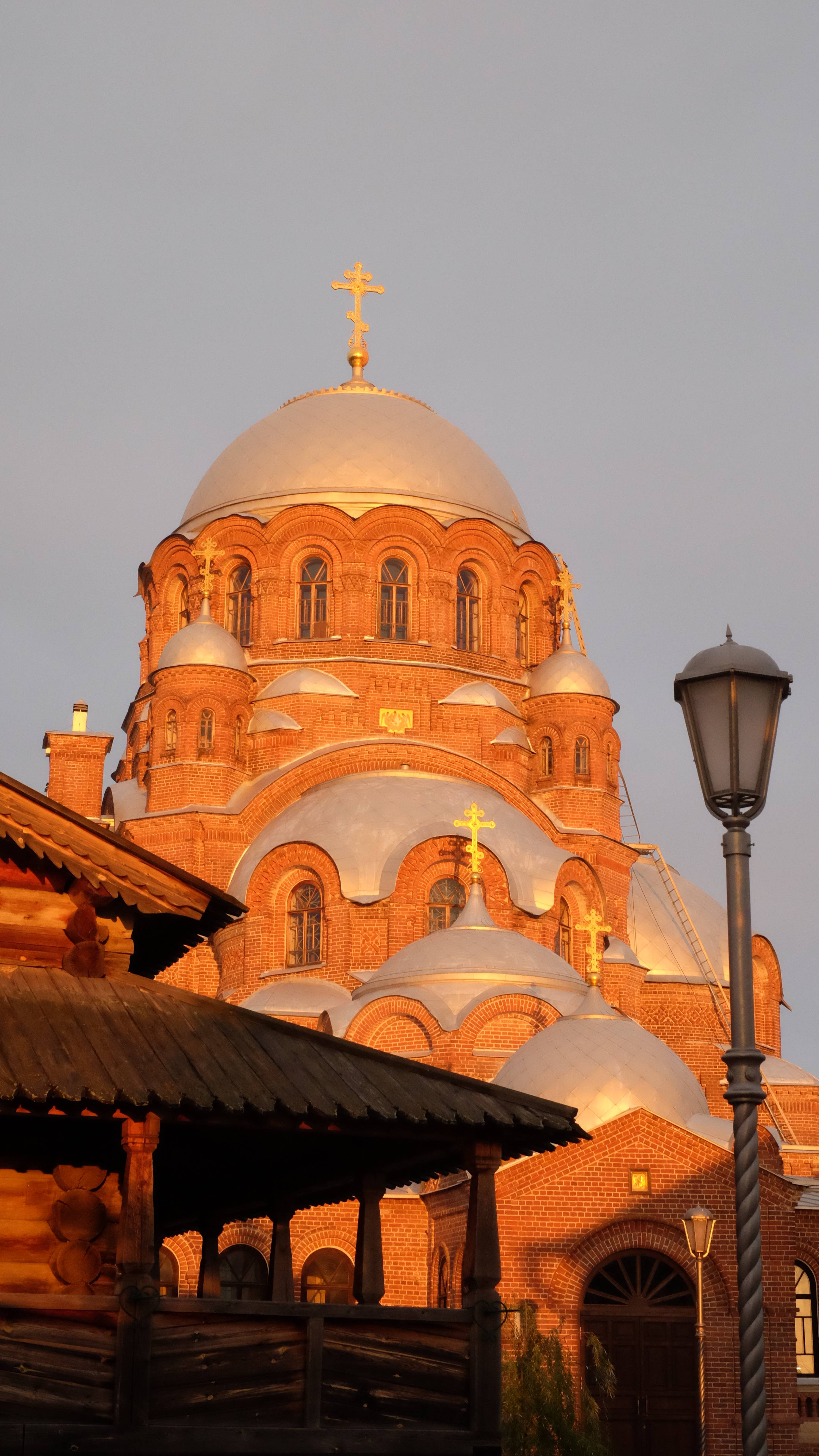 остров град Свияжск за пару минут. О прогулке по городу читайте по ссылке в описании.