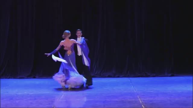 Вальс при свечах