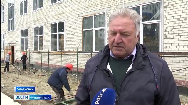 Учатся на ошибках застройщики нового корпуса 100-ого лицея. Здание находится в Юго-западном районе,