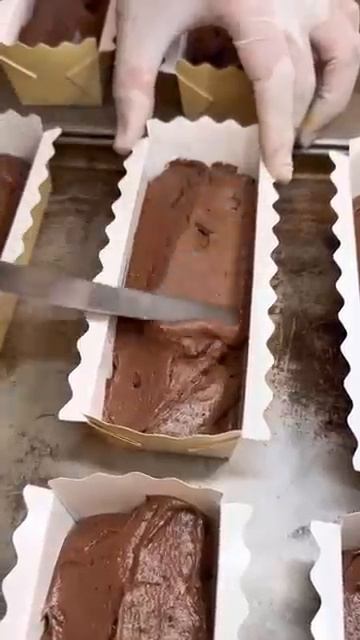 4層のショコラが奏でる極上のショコラケーキ🍫