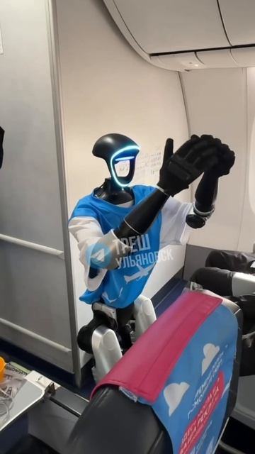 😳 Авиакомпания Победа привезла сегодня в Ульяновск Робота Володю  «На борту провел демонстрацию АСО