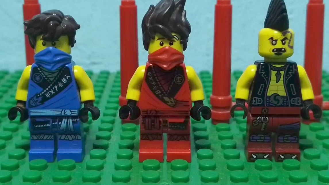лего фегурки нинзягоу из 4 сезона вчесть 10 сетилетия 🥷.