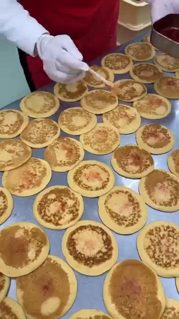 福岡を代表するいちご専門店の苺どら焼き🍓