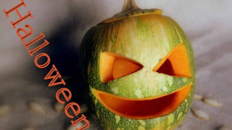 Как вырезать светильник из тыквы.  Джек фонарь.