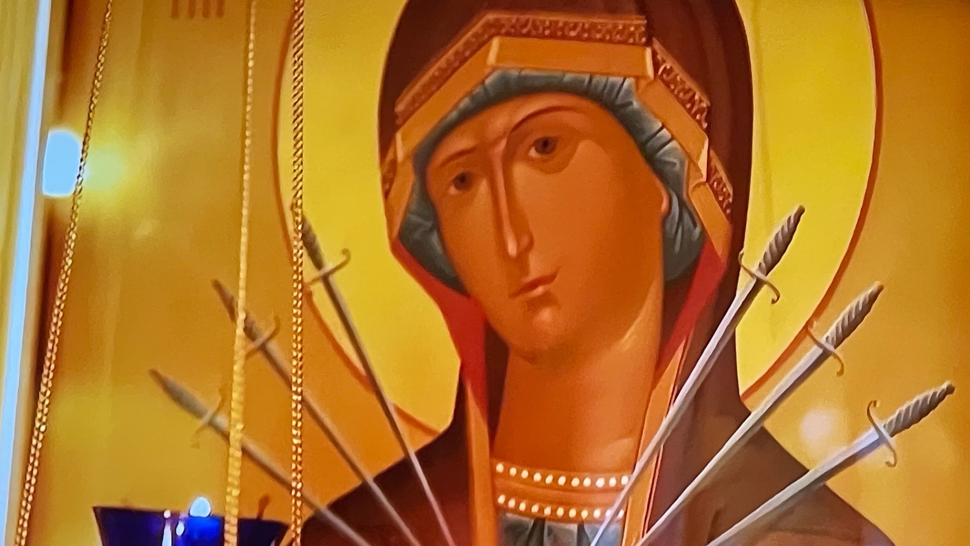 Очень красивое песнопение! Агни́ Парфе́не (греч. Ἁγνὴ Παρθένε) — Чистая Дева. Молитва