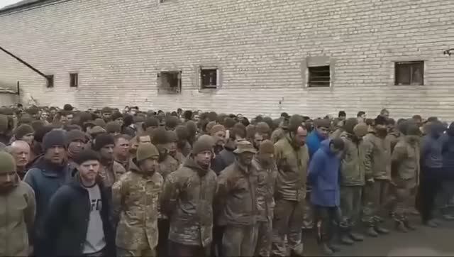 Укропам ... Ну, что молчите, взгляды потупили?