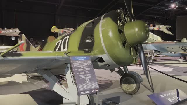 Гражданская и военная техника в Музейном комплексе УГМК в Верхней Пышме