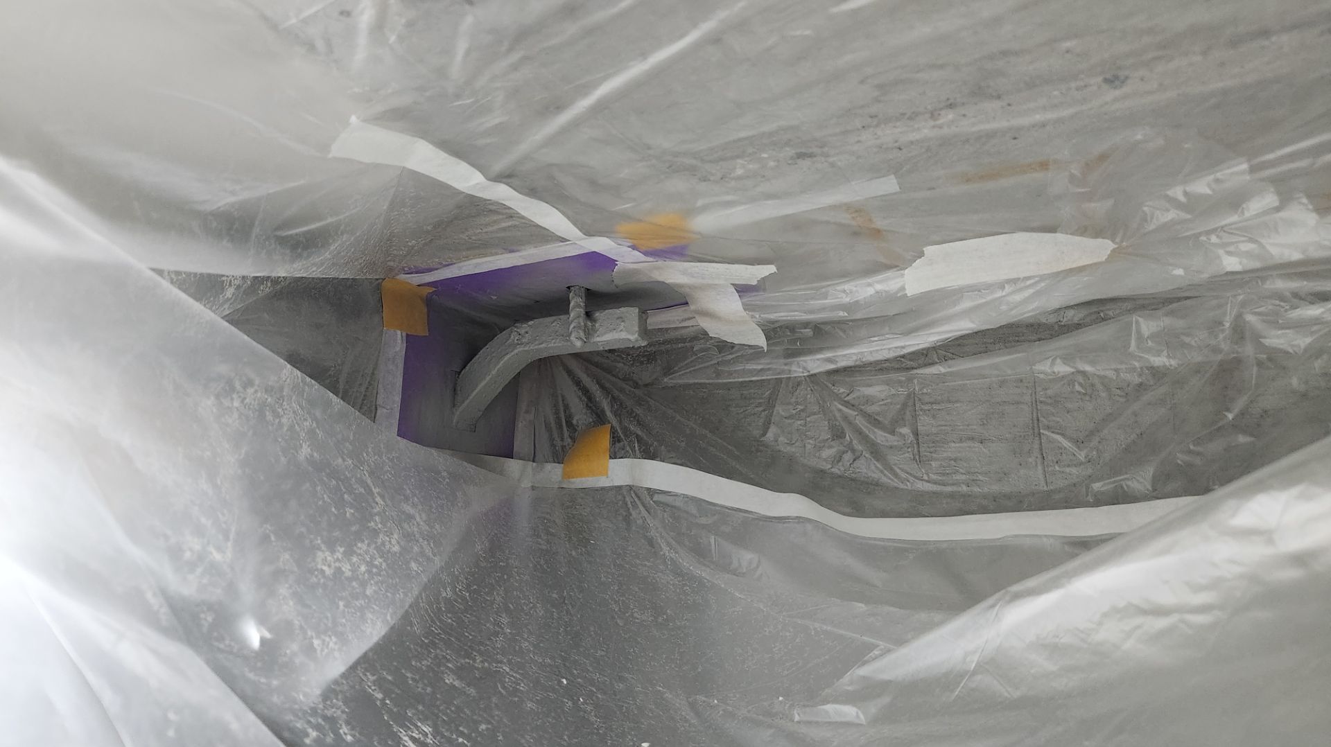 Балкон в стиле лофт: покраска металлических деталей 🖌