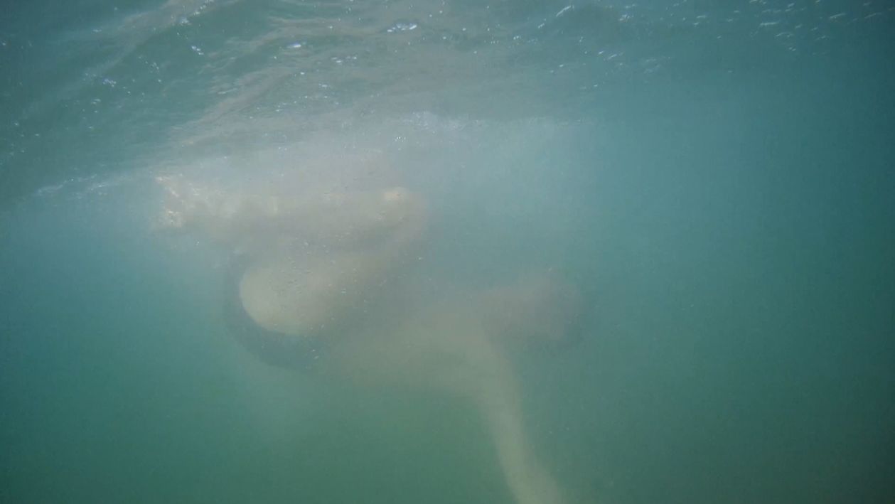 Вода - не повод не продолжить кувыркаться