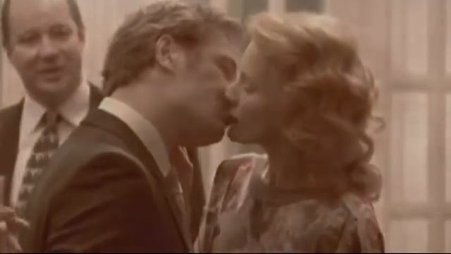 ДВЕ ЖЕНЩИНЫ