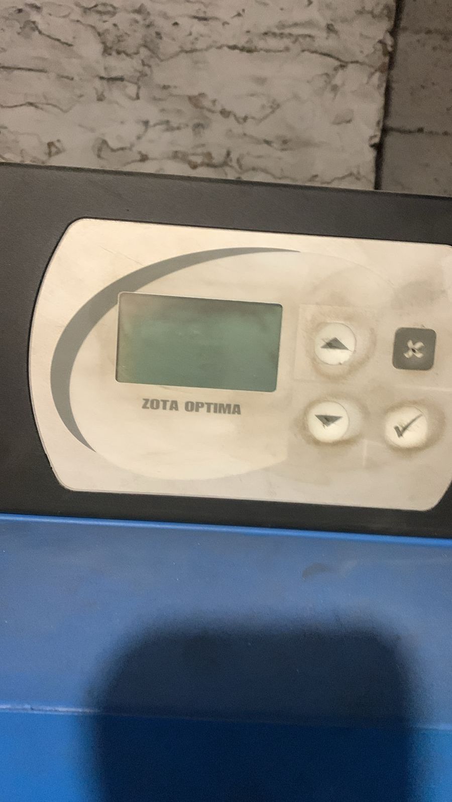 Заглянем в вертикальный участок кирпичного дымоход котла Zota Optima