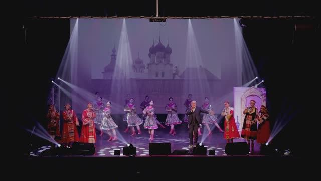 "ВДРУГ, КАК В СКАЗКЕ" - Амелькин Эдуард, Ансамбль "Дебряночка и Ансамбль "Солнышко"