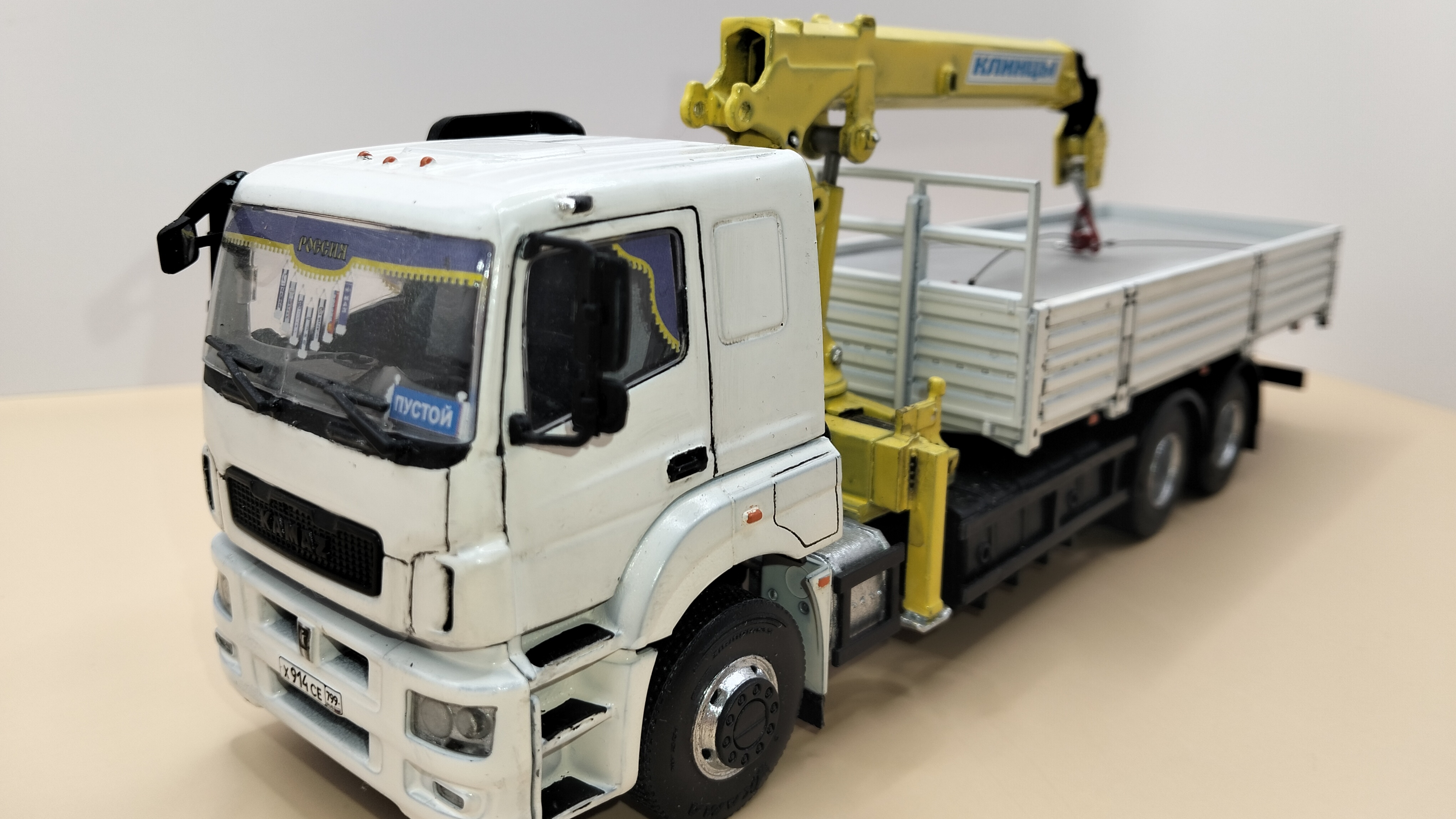 Камаз-65207 с кму "Клинцы"(конверсия) 1:43