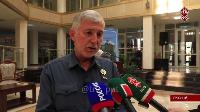 В Грозном презентовали литературно-художественный сборник «Къонахчун дош»