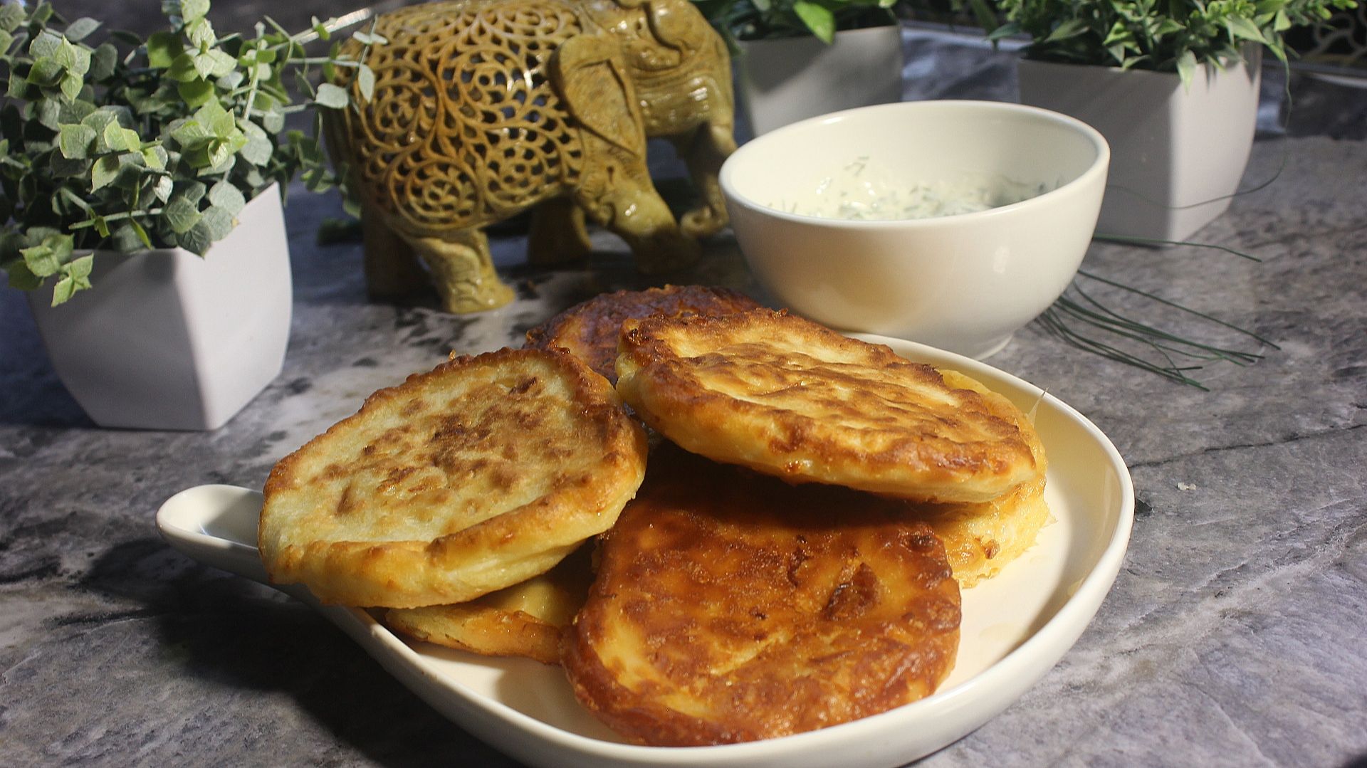 Оладьи с секретом: что скрывается внутри?