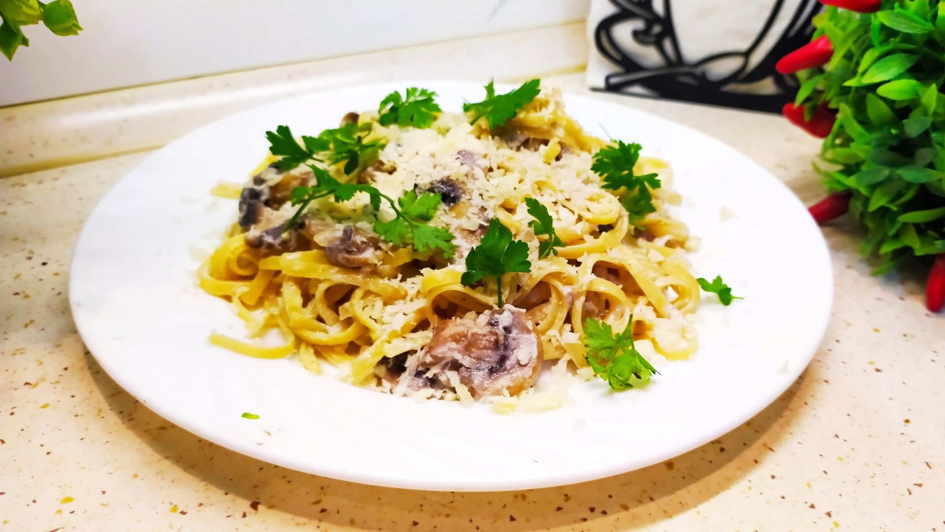 ПАСТА С ГРИБАМИ в сливочном соусе! Быстро и просто.