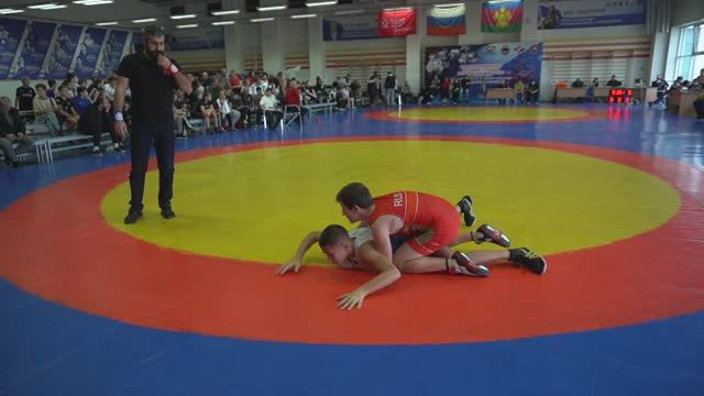 Турнир Мовсисяна!57 кг. борьба за 3 место Овсянников Эдуард (Динской р-н)-Трегубов Артём (Апшеронск)