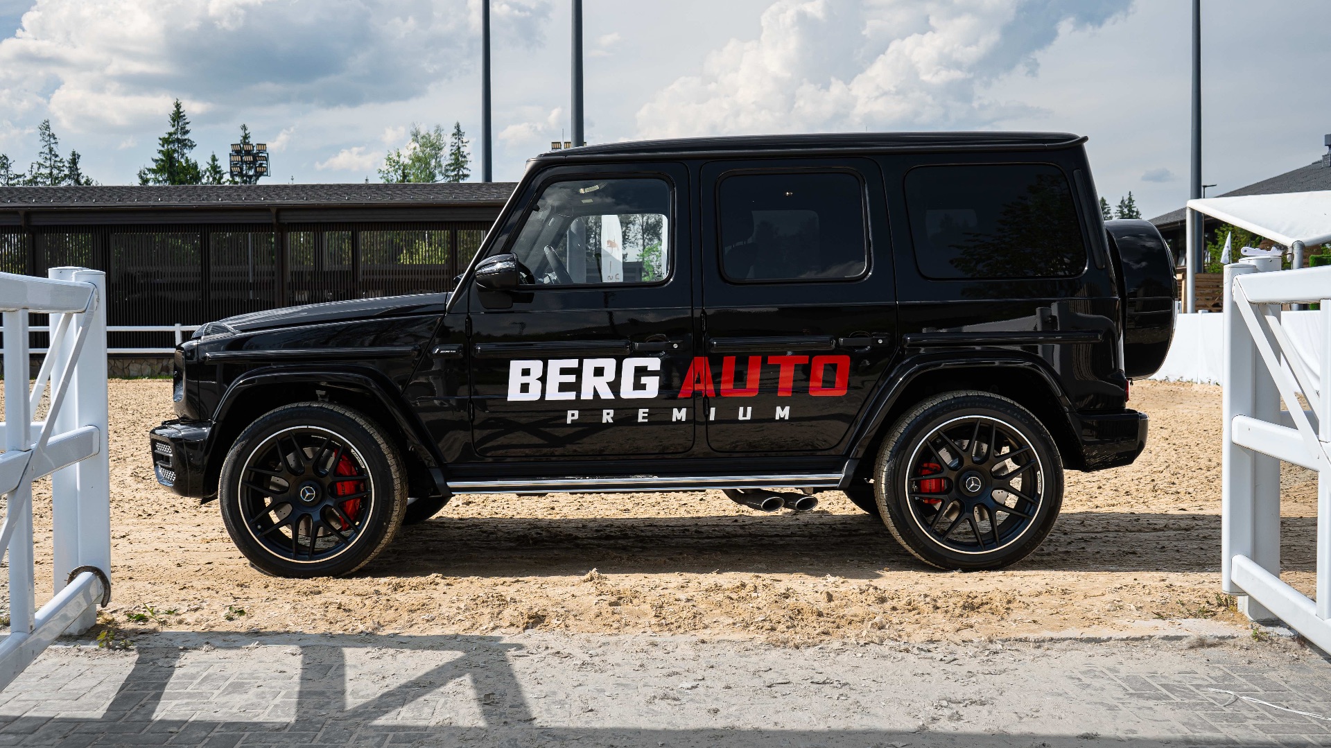 BERG Auto Premium x Emerald Stables