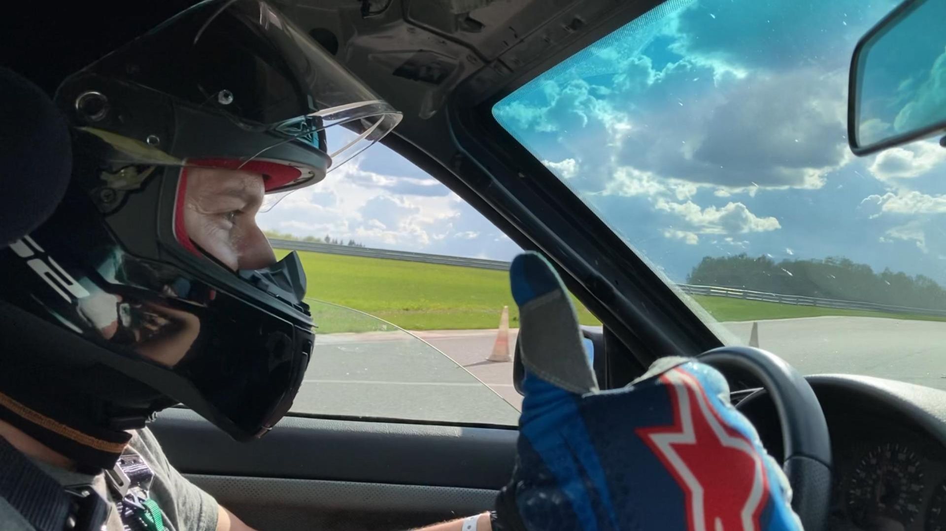 Трек-день на MoscowRaceWay. BMW 325 E36. 15 мая 2021