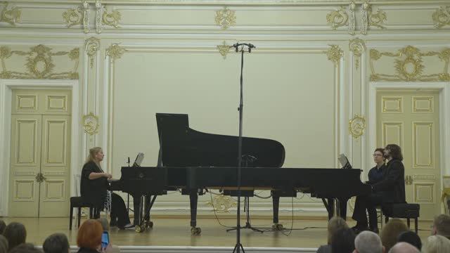 И ДУЭТ, И СОЛО. КСЕНИЯ ГАВРИЛОВА И АЛЕКСАНДР КАШПУРИН