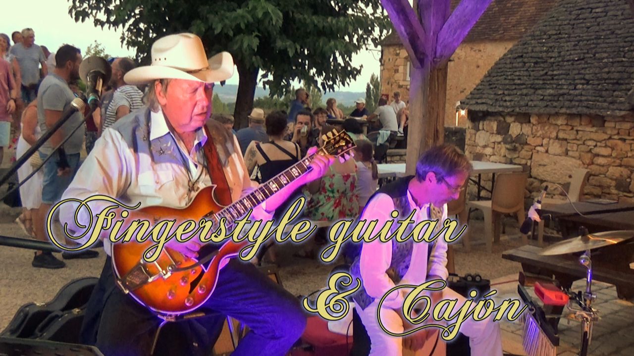 "Comme ils disent" played live by Romantic Journey