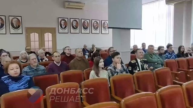 В Донецке пытались разгадать тайны легендарной пальмы Мерцалова  – одного из символов Донбасса