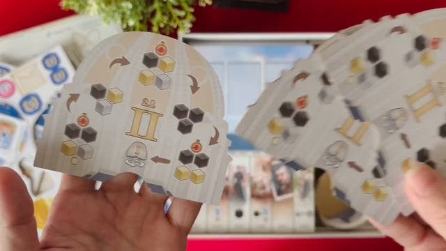 Настольная игра "По стопам Марии Кюри" распаковка