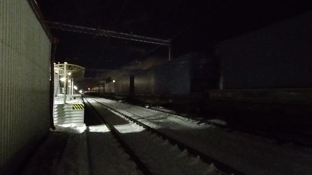 Станция Лигово. Вечерний грузовой на Ораниенбаум. 15.11.25.