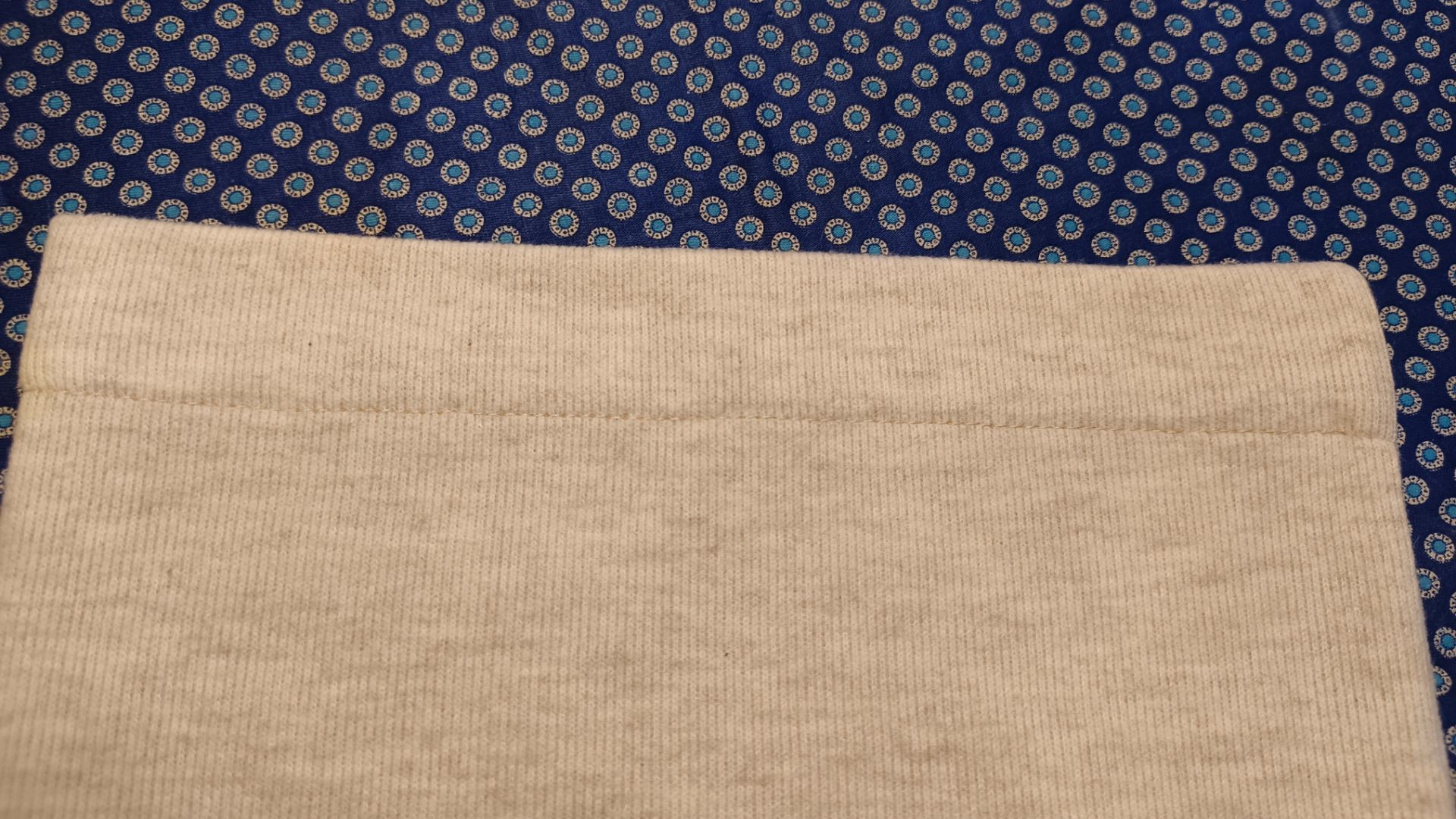 Как укоротить брюки без оверлока