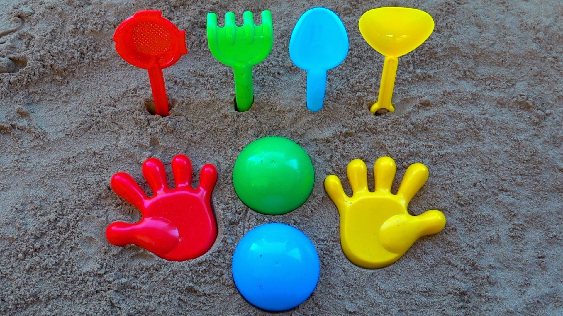 Учим цвета и цифры | Разноцветные формочки и лопатки | Развивающий мультик для детей  | Мультик