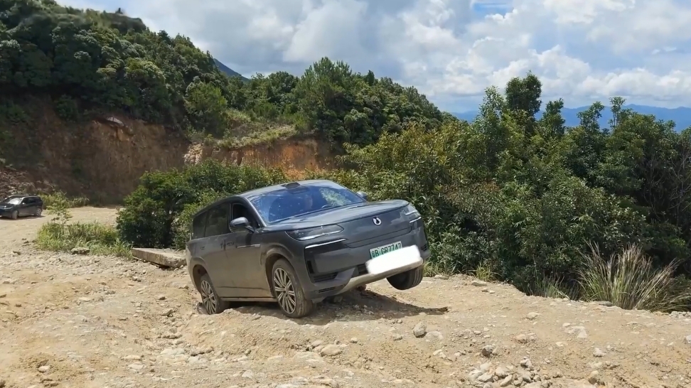 Внедорожные качества BYD Denza N9