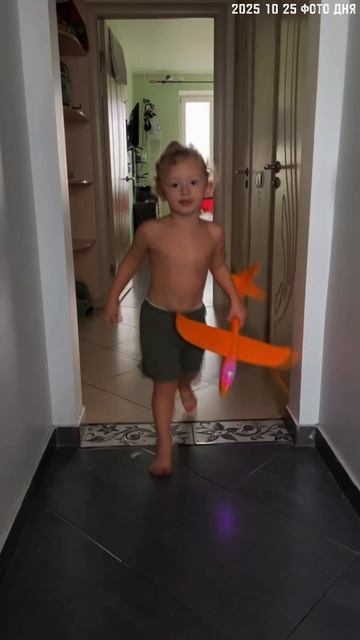 2025 10 25 ФОТО ДНЯ 4K.mp4